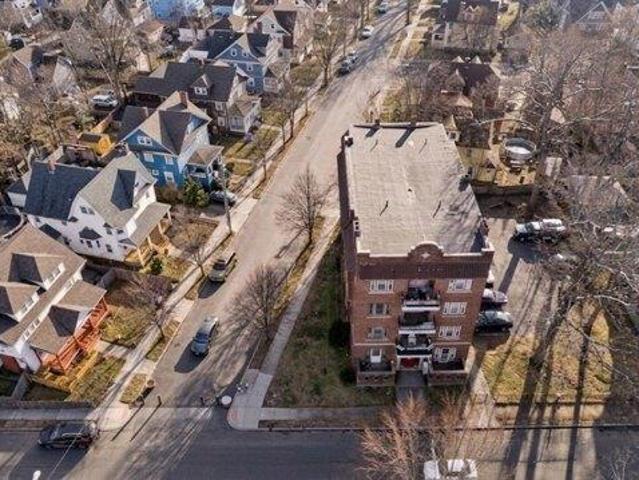 house with 24 bedroom, Springfield MA ES105127078