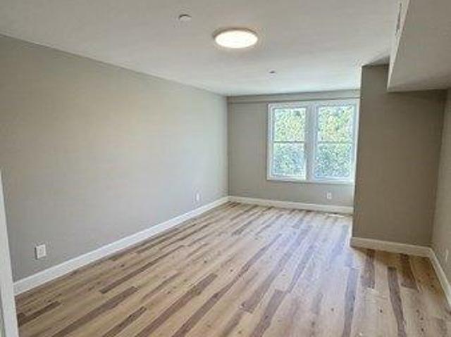 house with 24 bedroom, Worcester MA ES105094770