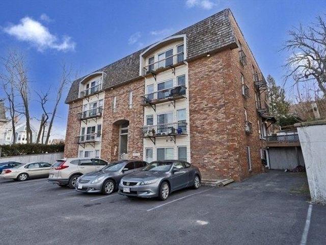 house with 26 bedroom, Fall River MA DS102960257