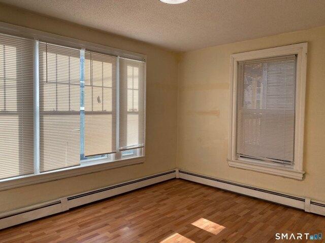 house with 20 bedroom, Waterbury CT ES104481969