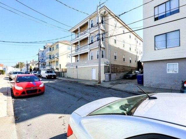 house with 21 bedroom, Fall River MA ES104011066