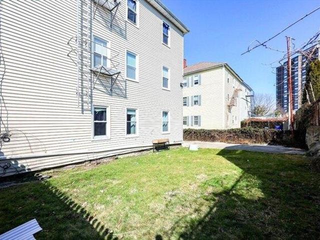 house with 21 bedroom, Fall River MA ES104907855