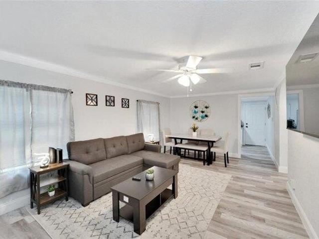 house with 2 bedroom, Tampa FL DLS89457452