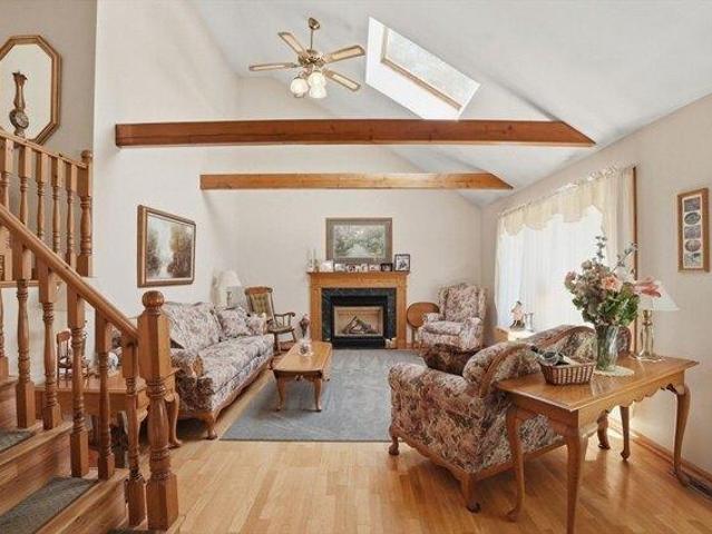 house with 2 bedroom, Taunton MA ES103967891