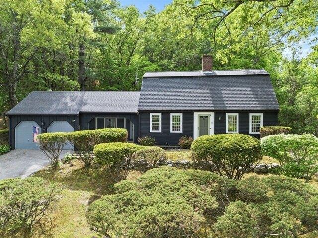 house with 2 bedroom, Tewksbury MA DS103017259