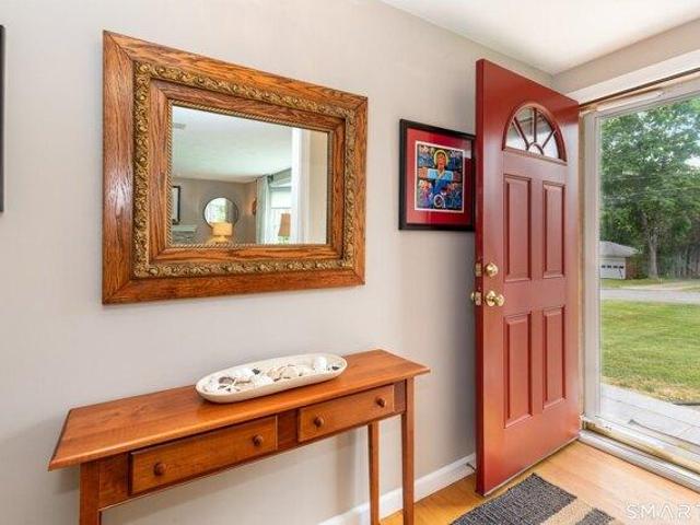 house with 2 bedroom, Thomaston CT ES104511129