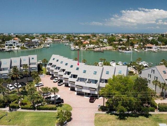 house with 2 bedroom, Tierra Verde FL DS88342427
