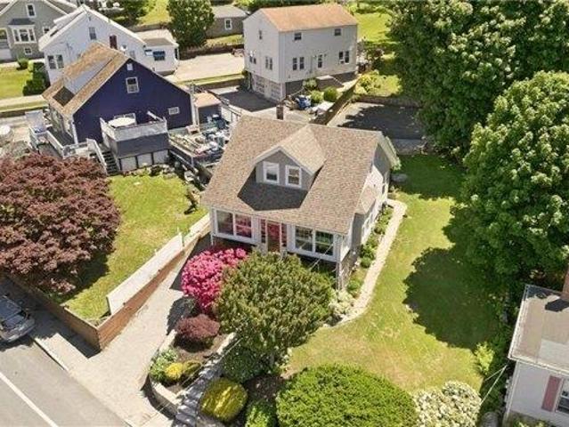 house with 2 bedroom, Tiverton RI ES104044005
