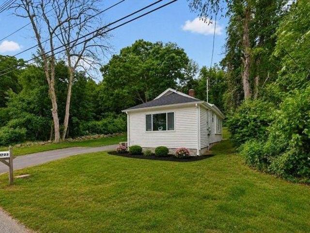house with 2 bedroom, Tiverton RI ES104297875