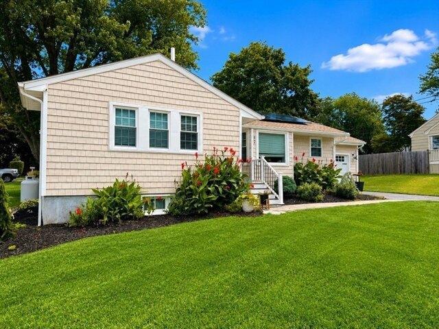 house with 2 bedroom, Tiverton RI ES104543233