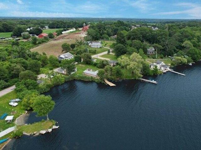 house with 2 bedroom, Tiverton RI ES105175776