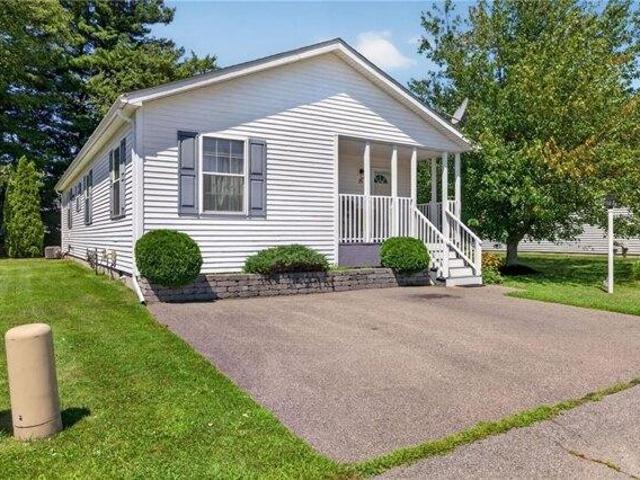 house with 2 bedroom, Tiverton RI ES105233546