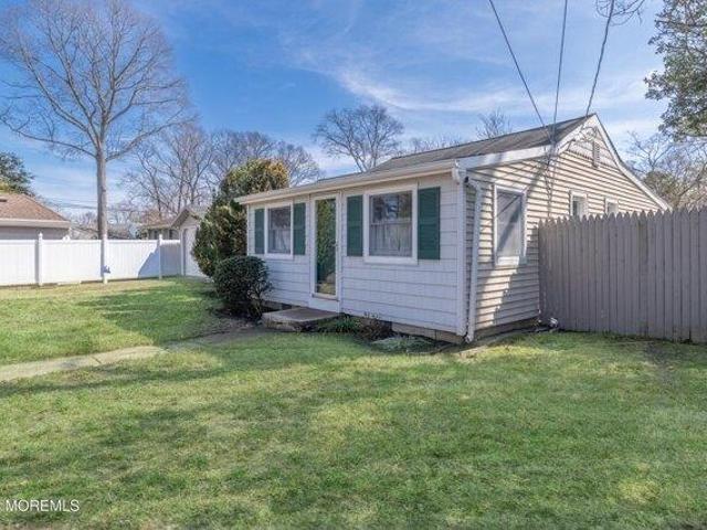 house with 2 bedroom, Toms River NJ DLS101658846