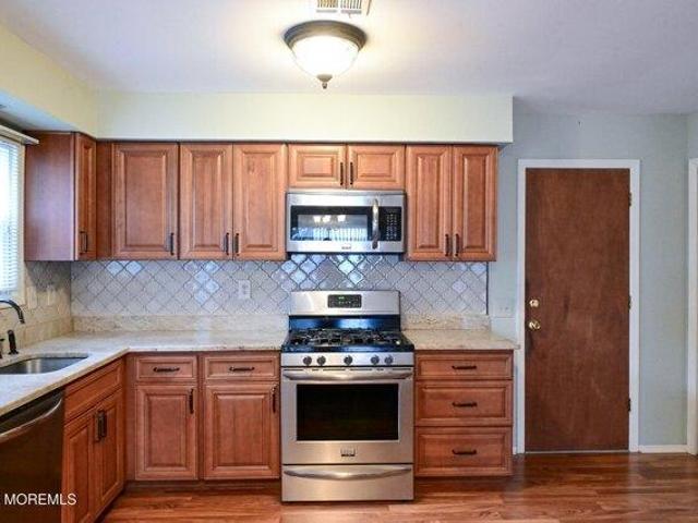 house with 2 bedroom, Toms River NJ DLS101782173