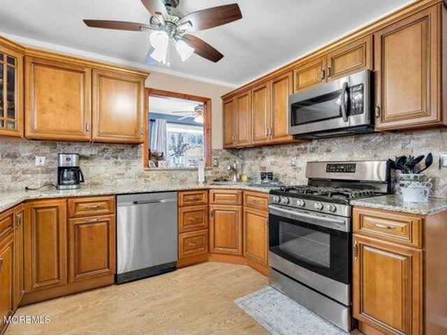 house with 2 bedroom, Toms River NJ DLS102317672