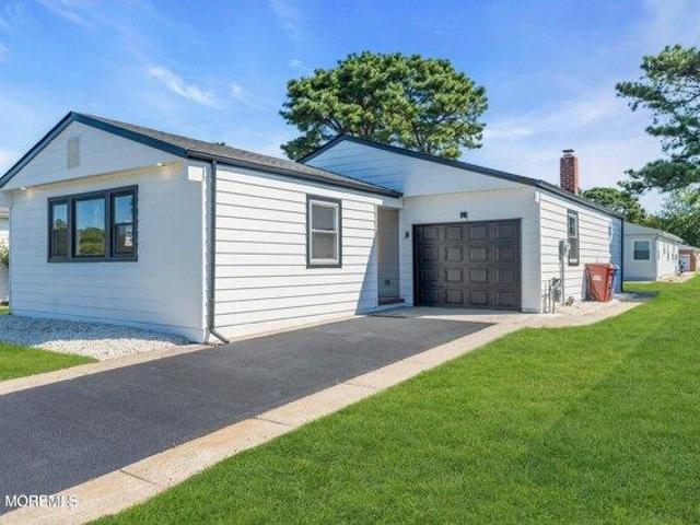 house with 2 bedroom, Toms River NJ DLS102799566