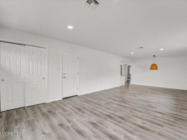 house with 2 bedroom, Toms River NJ DLS102825870
