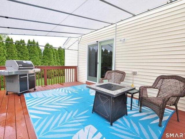 house with 2 bedroom, Torrington CT DLS102761675