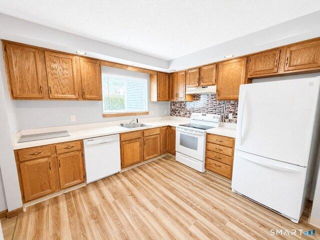 house with 2 bedroom, Torrington CT DS104265661