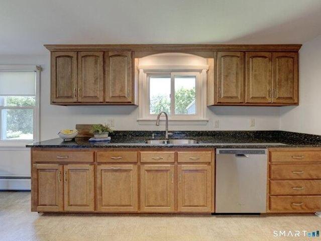 house with 2 bedroom, Torrington CT DS104262068