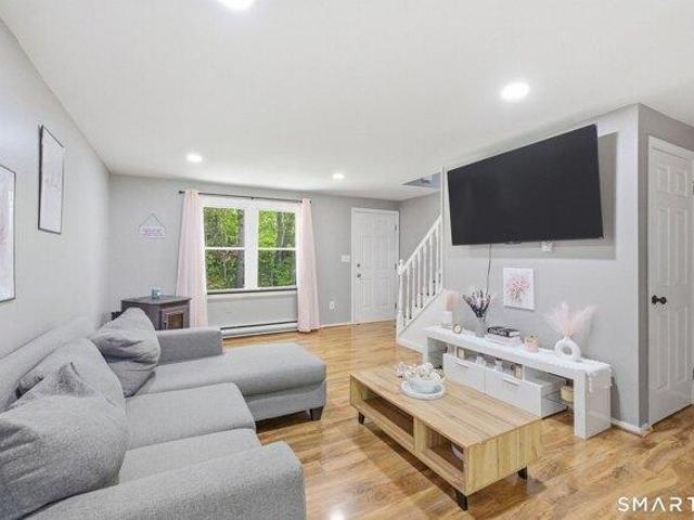 house with 2 bedroom, Torrington CT DS102780194