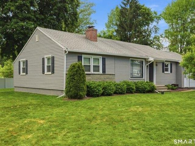 house with 2 bedroom, Torrington CT ES104261649