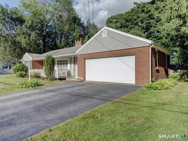 house with 2 bedroom, Torrington CT ES104299056