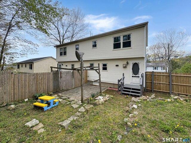 house with 2 bedroom, Torrington CT ES104299199