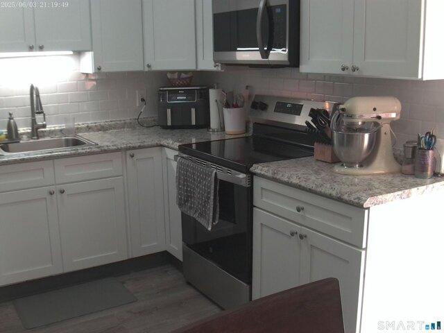 house with 2 bedroom, Torrington CT ES104329327