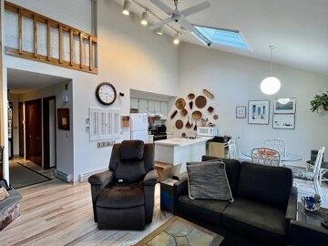 house with 2 bedroom, Torrington CT ES104904482