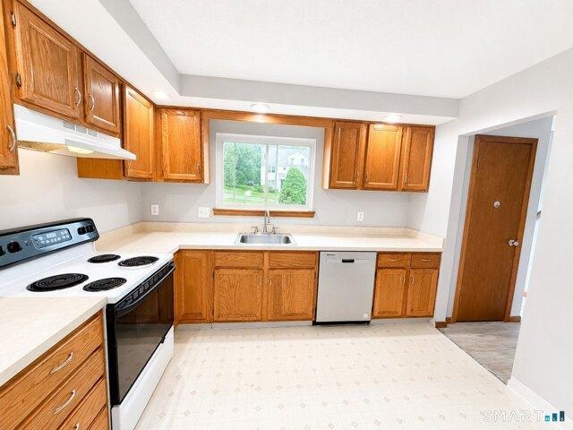 house with 2 bedroom, Torrington CT ES104921247