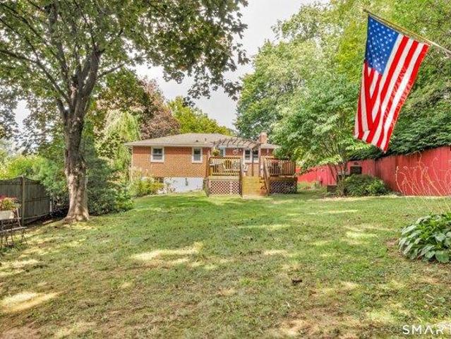 house with 2 bedroom, Torrington CT ES105126884