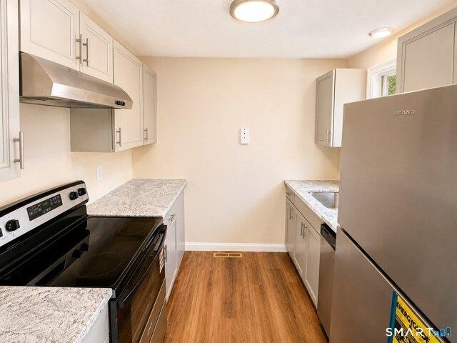 house with 2 bedroom, Torrington CT ES105143665