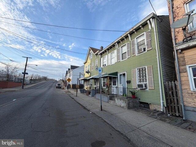 house with 2 bedroom, Trenton NJ DS102826767