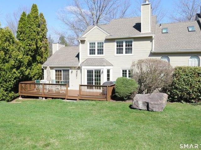house with 2 bedroom, Trumbull CT DS102826964