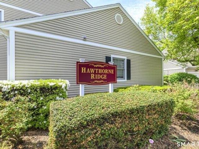house with 2 bedroom, Trumbull CT DS104075082