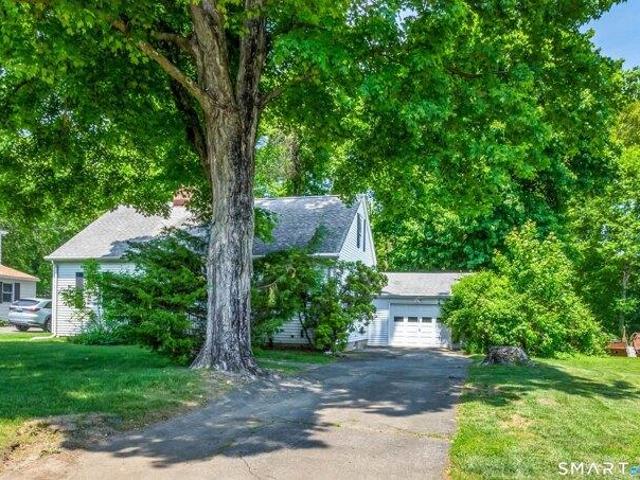 house with 2 bedroom, Trumbull CT ES103069688
