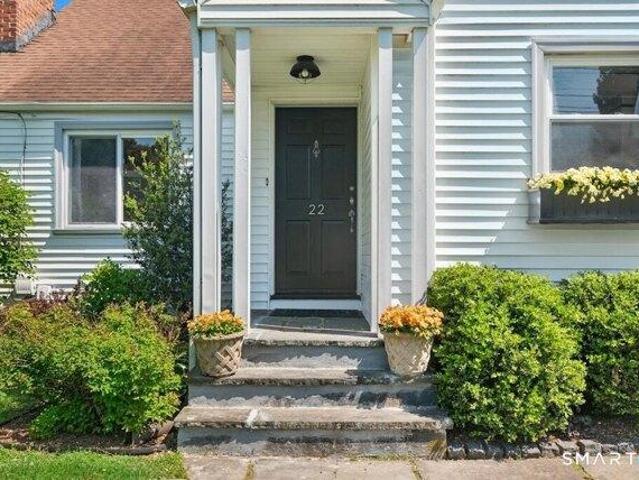 house with 2 bedroom, Trumbull CT ES103437915