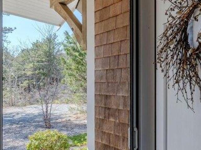 house with 2 bedroom, Truro MA DS103588405