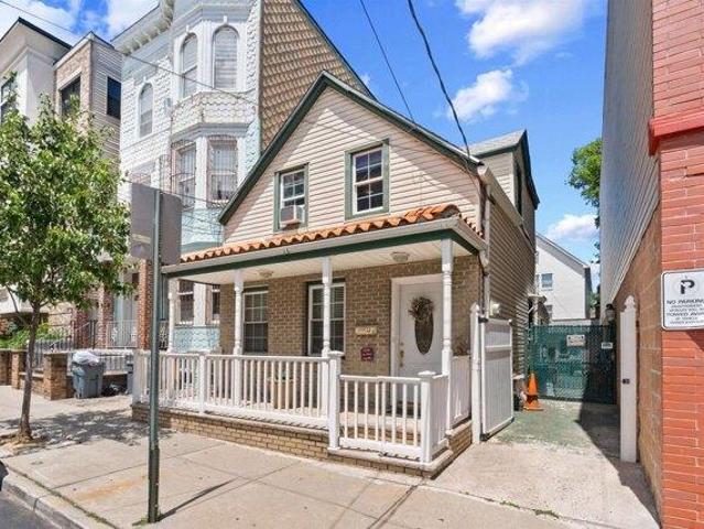 house with 2 bedroom, Union City NJ DS104189110