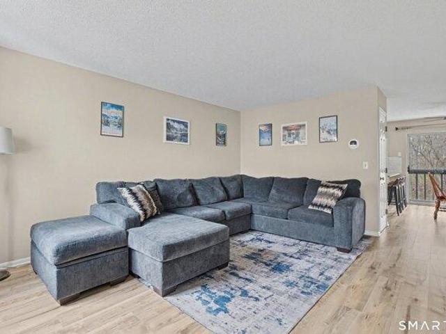 house with 2 bedroom, Vernon CT DS101999352