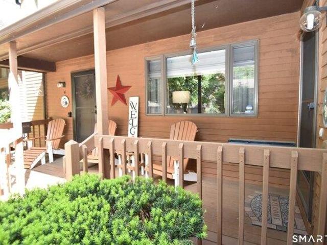 house with 2 bedroom, Vernon CT DS103128562