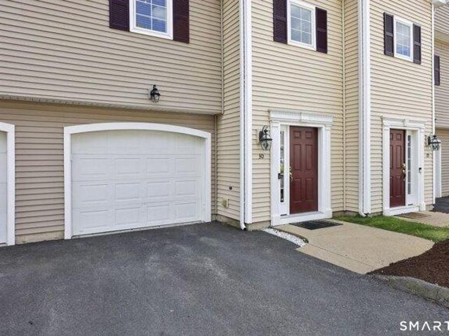 house with 2 bedroom, Vernon CT DS103186458