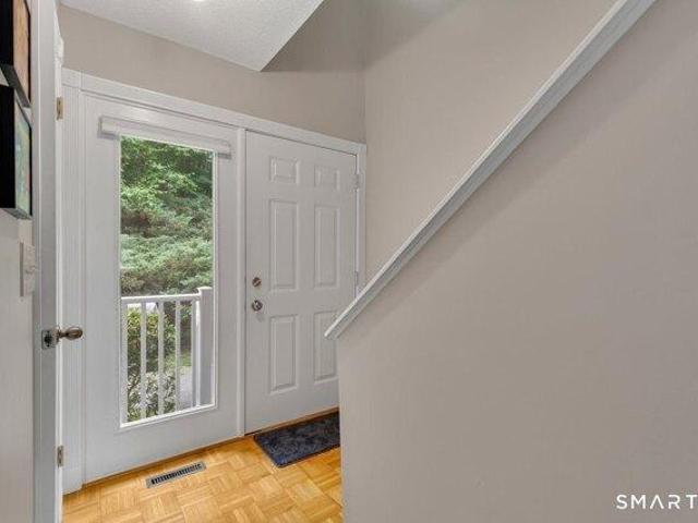 house with 2 bedroom, Vernon CT DS104298206