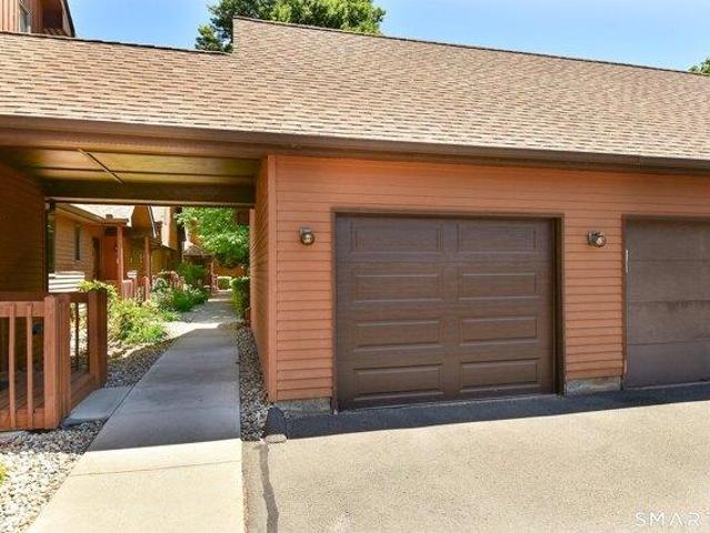 house with 2 bedroom, Vernon CT ES103127308