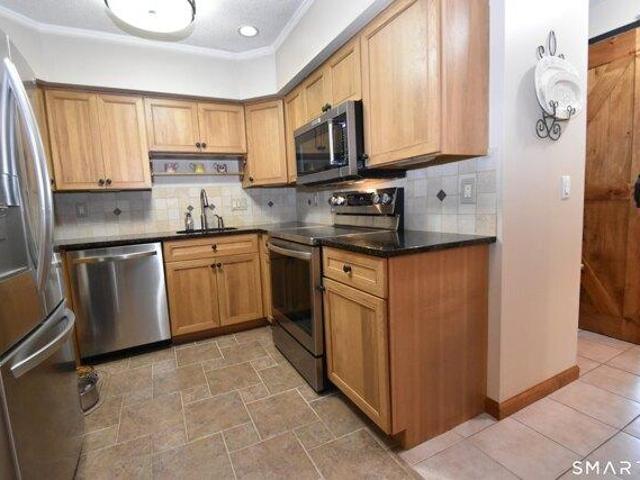 house with 2 bedroom, Vernon CT ES103128562