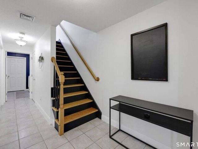 house with 2 bedroom, Vernon CT ES103186458