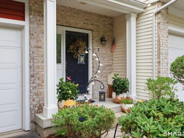 house with 2 bedroom, Vernon CT ES104919909