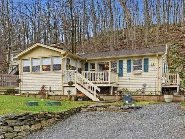 house with 2 bedroom, Vernon NJ DS102257702