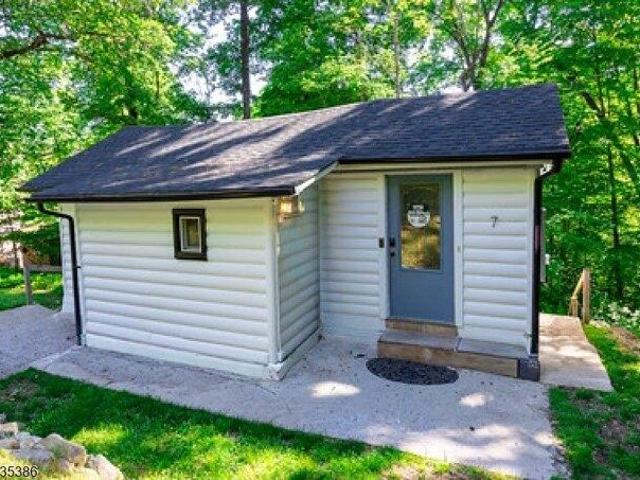 house with 2 bedroom, Vernon NJ DS104236228